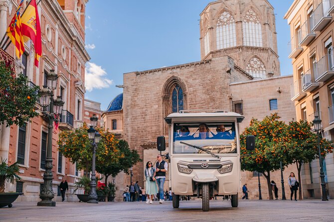 Valencia by Tuk Tuk i: Private tour 1 or 2 hours explore the city - Authentic Experience and Customer Feedback