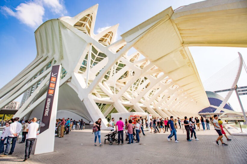 Valencia: City of Arts and Science 3D Movie at Hemisfèric - What Is the Hemisfèric 3D Movie Experience?