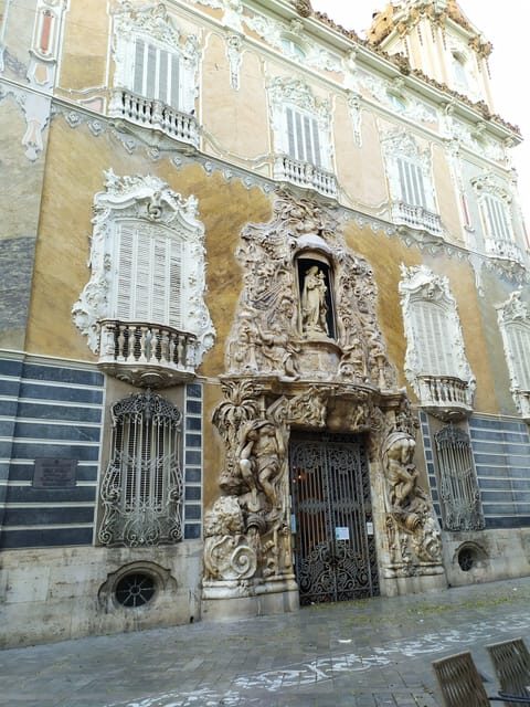 Valencia: City Walking Tour with Top Attractions - ITALIAN - An In-Depth Look at the Valencia City Walking Tour