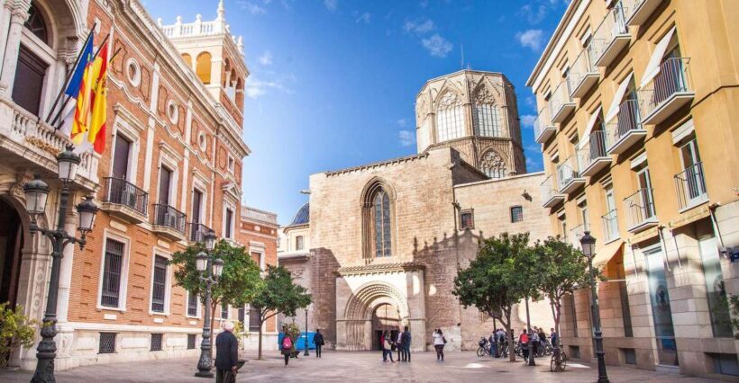 Valencia: Essentials and World Heritages Sites Walking Tour - Introduction