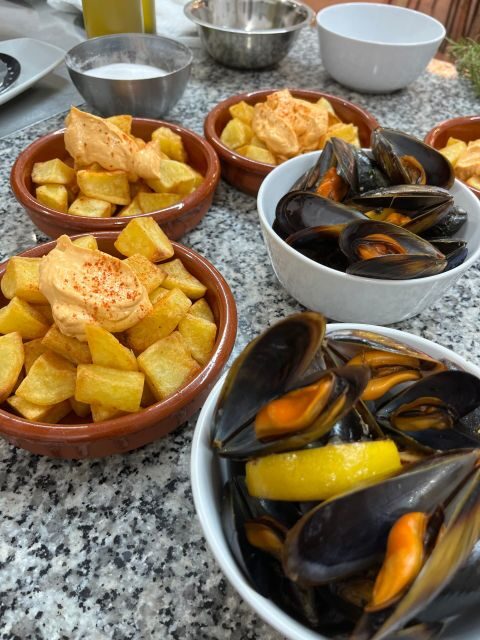 Valencia: Evening Guided Paella Workshop, Tapas, and Drinks - Who Will Love This Experience?
