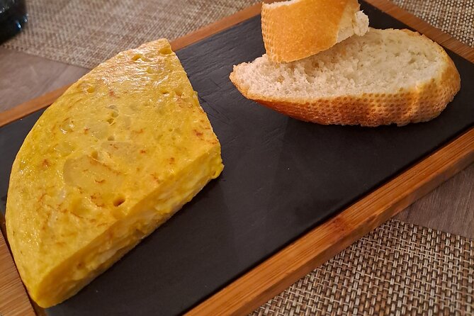 Valencia Food Tour: Tapas, Drinks and Delights With a Local - Highlights of the Tapas Menu