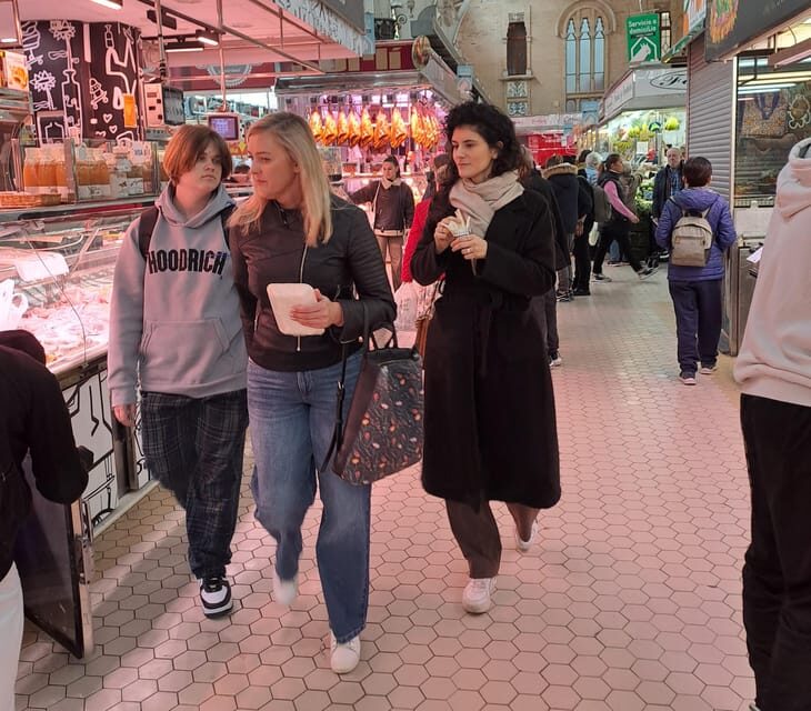 Valencia Food Tour with Tapas & Drinks with a Local - Key Points