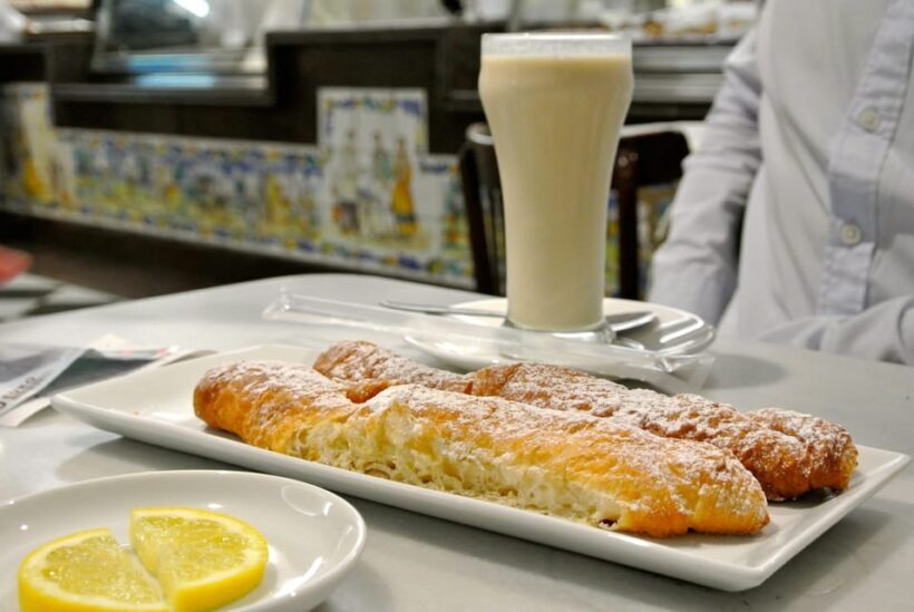 Valencia Highlights Half-Day Private Tour with Local Tasting - Torres de Serranos: The Medieval Gate