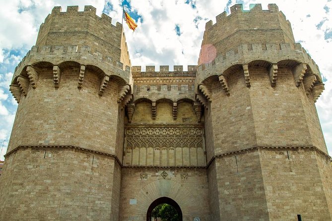 Valencia Highlights With Private Vehicle (Private Tour) - Enjoying Local Flavors