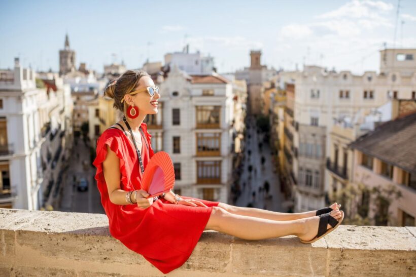 Valencia: Insta-Perfect Walk with a Local - Key Points