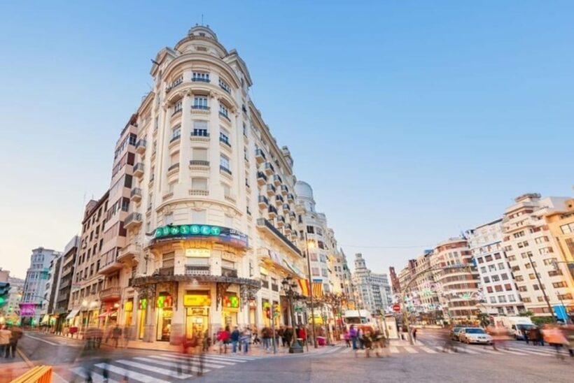 Valencia: Must-See Attractions Walking Tour - What You Can Expect on the Valencia Walking Tour