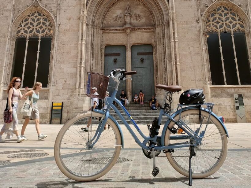 Valencia Old Town Tour - Key Points