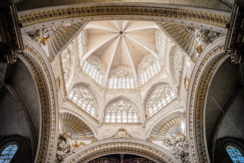 Valencia: Private and Guided City Walking Tour - Who Should Consider This Tour?