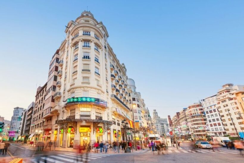 Valencia: Private custom tour with a local guide - What makes this tour stand out?