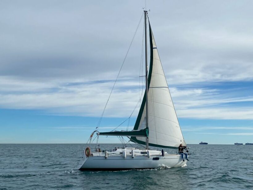 Valencia: Private Sailing Trip with Snacks and Drinks - The Booking and Whats Included