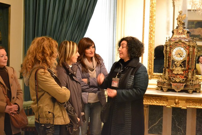 Valencia: Private Tailored Tour - Exploring the Plaza De La Reina