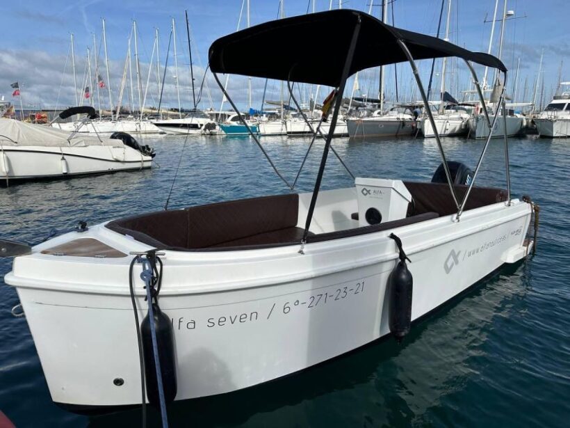 Valencia: Rent Boat Without License - A Closer Look at the Experience