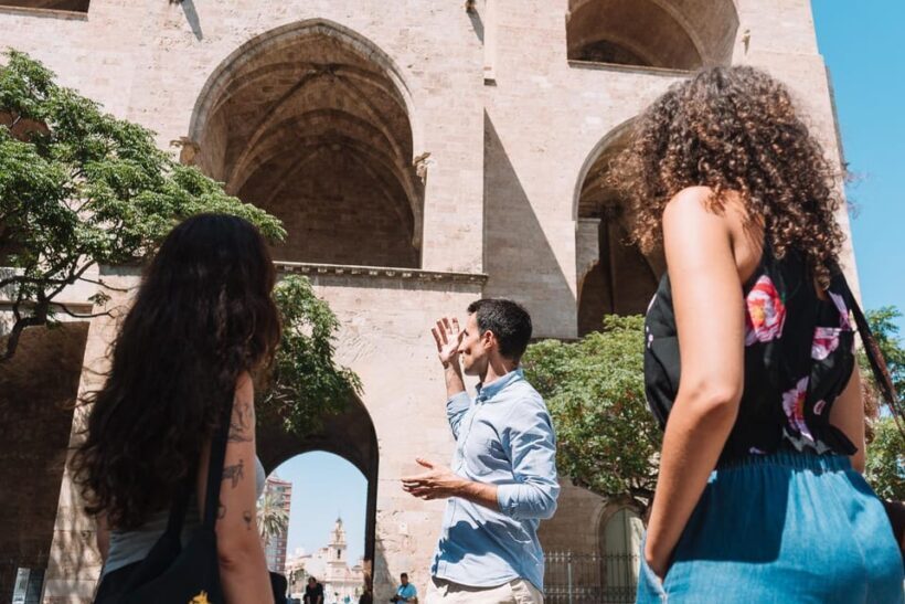 Valencia: Tapas and Drinks Evening Tour - Practical Details and Tips