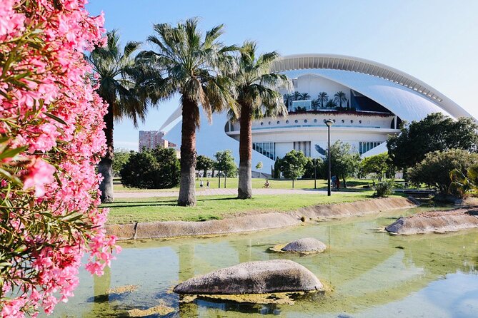 Valencia: Top 25 Highlights Guided Bike Tour - Frequently Asked Questions