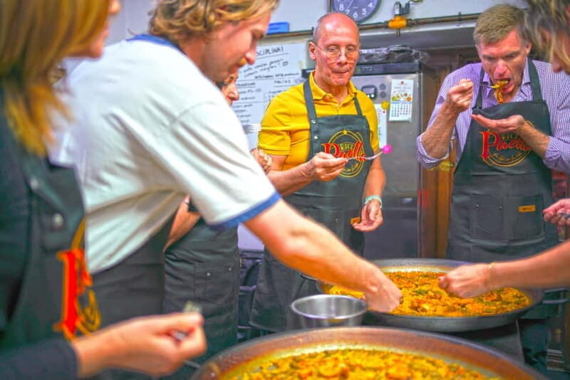Valencia: Traditional Paella Cooking Class and Dinner - Practical Details