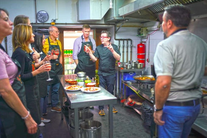 Valencia: Traditional Paella Cooking Class and Dinner - Who Should Consider This Tour?