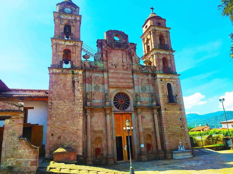 Valle de Bravo: Half-Day Guided City Tour by Van - Authentic Reviews and What They Say