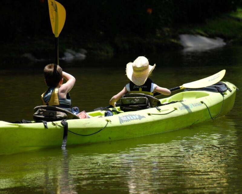 Valle de Bravo: Kayak and Paddle Board Rental Experience - A Closer Look at the Kayak and Paddle Board Rental Experience