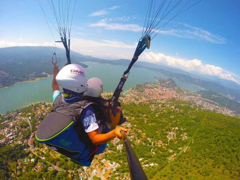 Valle de Bravo: Paragliding flight - Authentic Traveler Insights