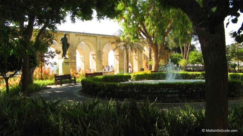Valletta: Private Insider Walking Tour with Licensed Guide - What to Expect from Your Valletta Adventure