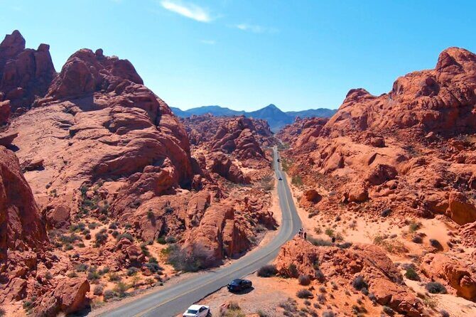 Valley of Fire, Seven Magic Mountains & Vegas Sign Tour - An Honest Look at the Valley of Fire, Seven Magic Mountains & Vegas Sign Tour