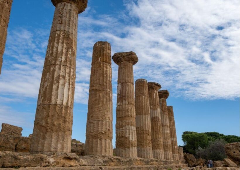Valley of the Temples and Villa Romana Multi-Language Tour - Exploring Sicily’s Heritage: A Full-Day Journey