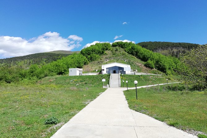 Valley of the Thracian Kings, Hidden Treasures - A Journey Through Ostrusha Tomb and Golyama Kosmatka Mound