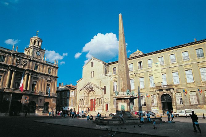 Van Gogh & Carrières De Lumières Half-Day Tour From Avignon - Additional Information