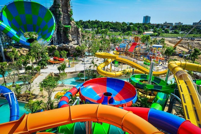 Vana Nava Waterpark Hua Hin Day Ticket include Towel and Locker - An In-Depth Look at the Waterpark Experience
