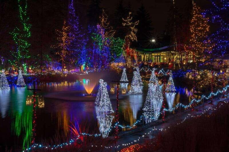 Vancouver: Christmas Lights Karaoke Trolley Tour - FAQs