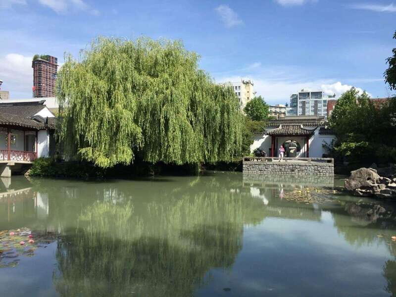 Vancouver: City Highlights and Fraser Valley Wine Tour - Discovering Vancouver’s Top Attractions