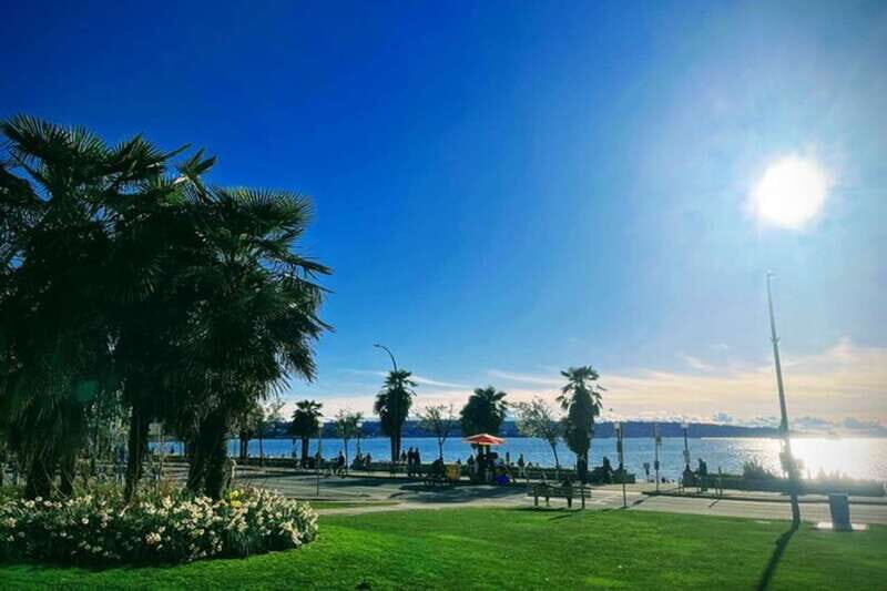 Vancouver city Special Tour With Flyover Canada - Exploring Vancouver with a Twist: What the Tour Offers