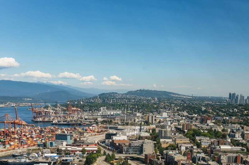 Vancouver: Entry Ticket for the Vancouver Lookout - The Ride to the Top: What to Expect