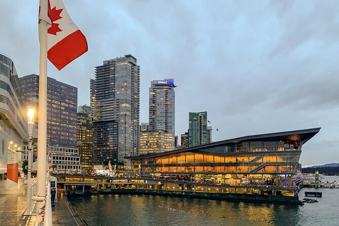Vancouver Evening Tour: Stanley Park & English Bay Photostops - A Detailed Look at the Tour Experience
