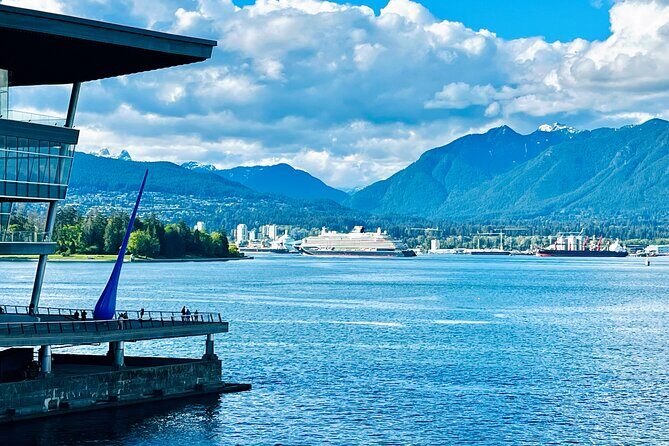 Vancouver Highlights: Tip-Based City Walk - Key Points