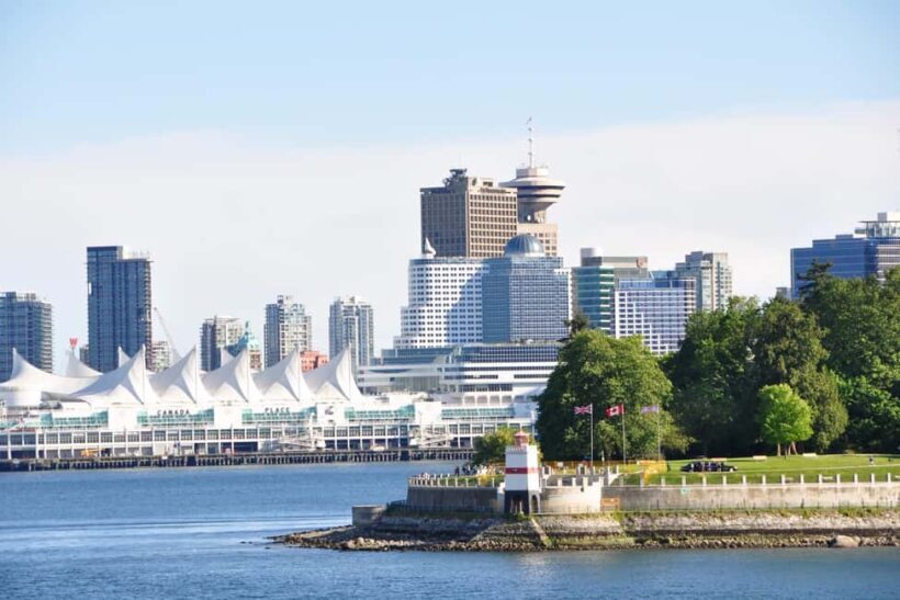 Vancouver Lookout Private Tour with Skip-the-line Tickets - An In-Depth Look at the Vancouver Lookout Private Tour