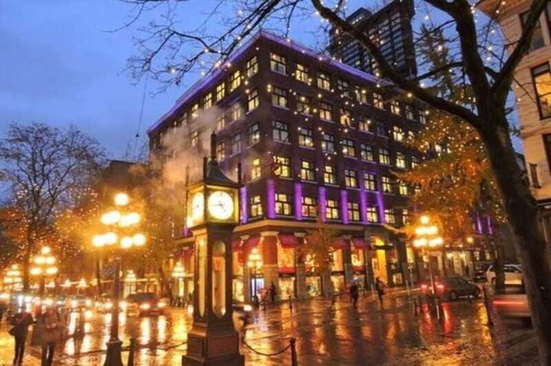 Vancouver : Must-See Attractions Walking Tour With A Guide - Practical Details: What You Need to Know