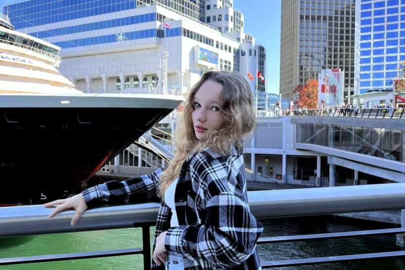 Vancouver: Private City Walking Tour with Seal Boat Tour - Practical Tips for Your Day
