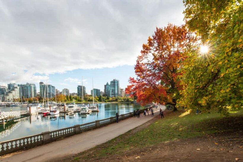 Vancouver: Private City Walking Tour with Seal Boat Tour - FAQ
