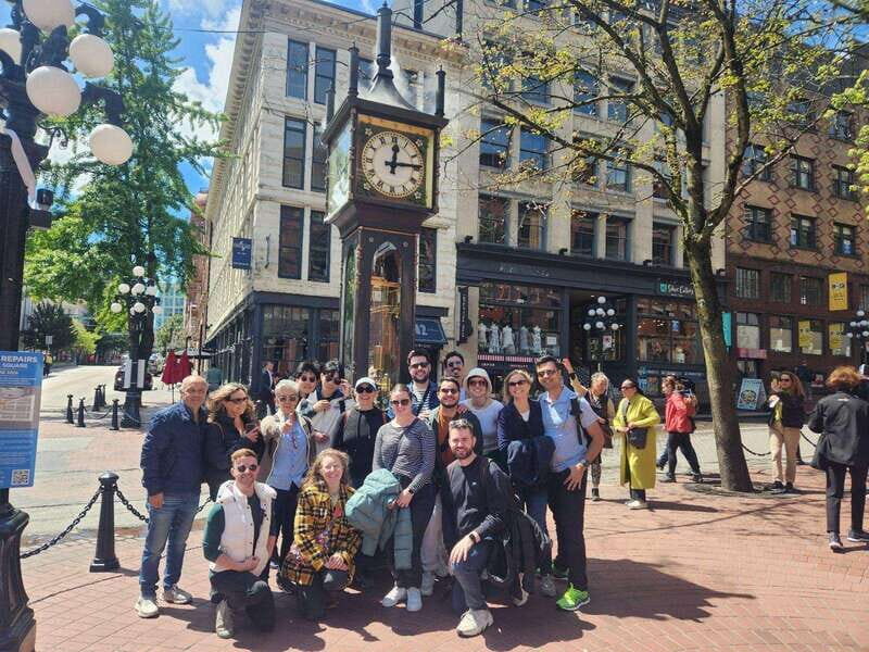 Vancouver: Private Walking Tour of City Highlights | 3-Hour - Key Points