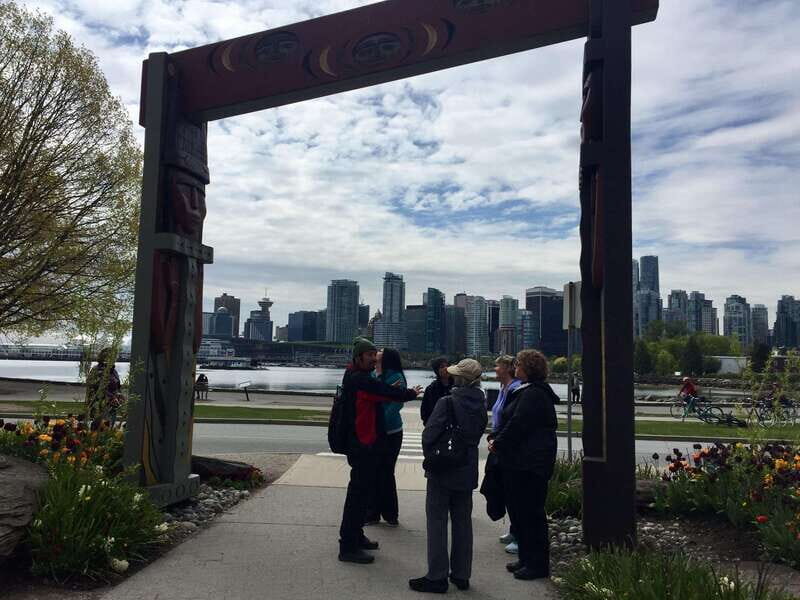 Vancouver: Talking Totems Stanley Park - Authentic Stories and Real Connections
