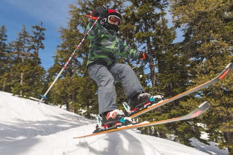 Vancouver to Revelstoke 2 days Ski and Snowboarding Tour - FAQ