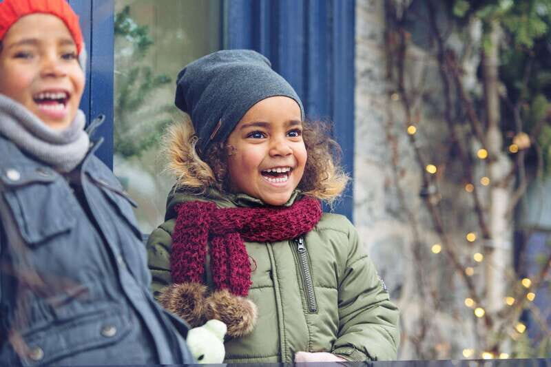 Vancouvers Festive Shoreline: A Christmas Walking Tour - Who Is This Tour Best For?