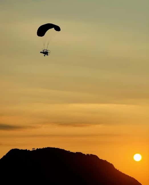 Vang Vieng Day Tour - Longtail boat, Paragliding - An Introduction to the Experience