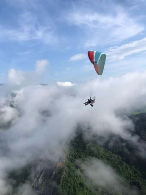 Vang Vieng: Paragliding Experience with Hotel Pickup - Key Points