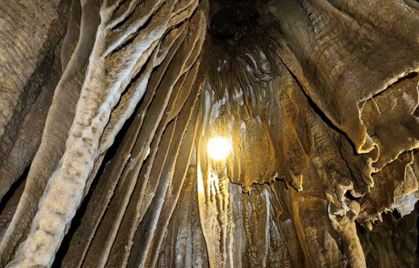 Vang vieng:Zipline,Rafting,2 Cave Hikes,Kayaking,Lagoon 3 - FAQ
