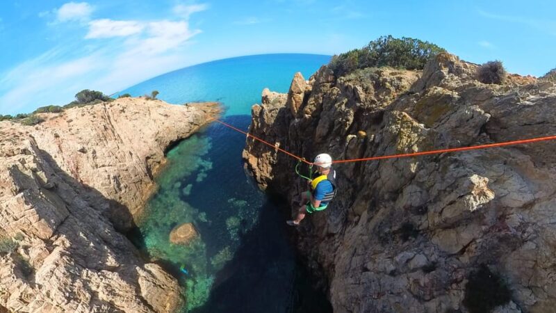 Vanilla- Wild Coasteering - The Safety-Focused Coasteering Experience