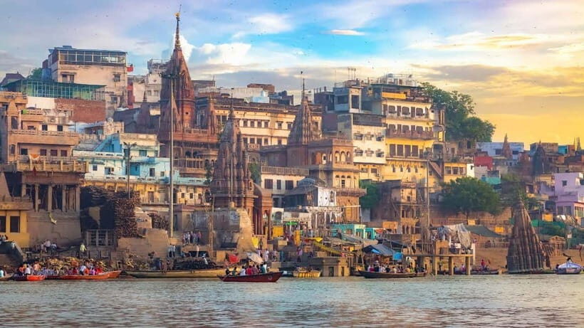 Varanasi: Ganga Aarti Boat Ride at Dashashwamedh Ghat - An Authentic Look at the Ganga Aarti Boat Ride