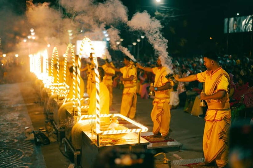 Varanasi: Night Boat Ride, Aarti Ceremony and Dinner - Key Points